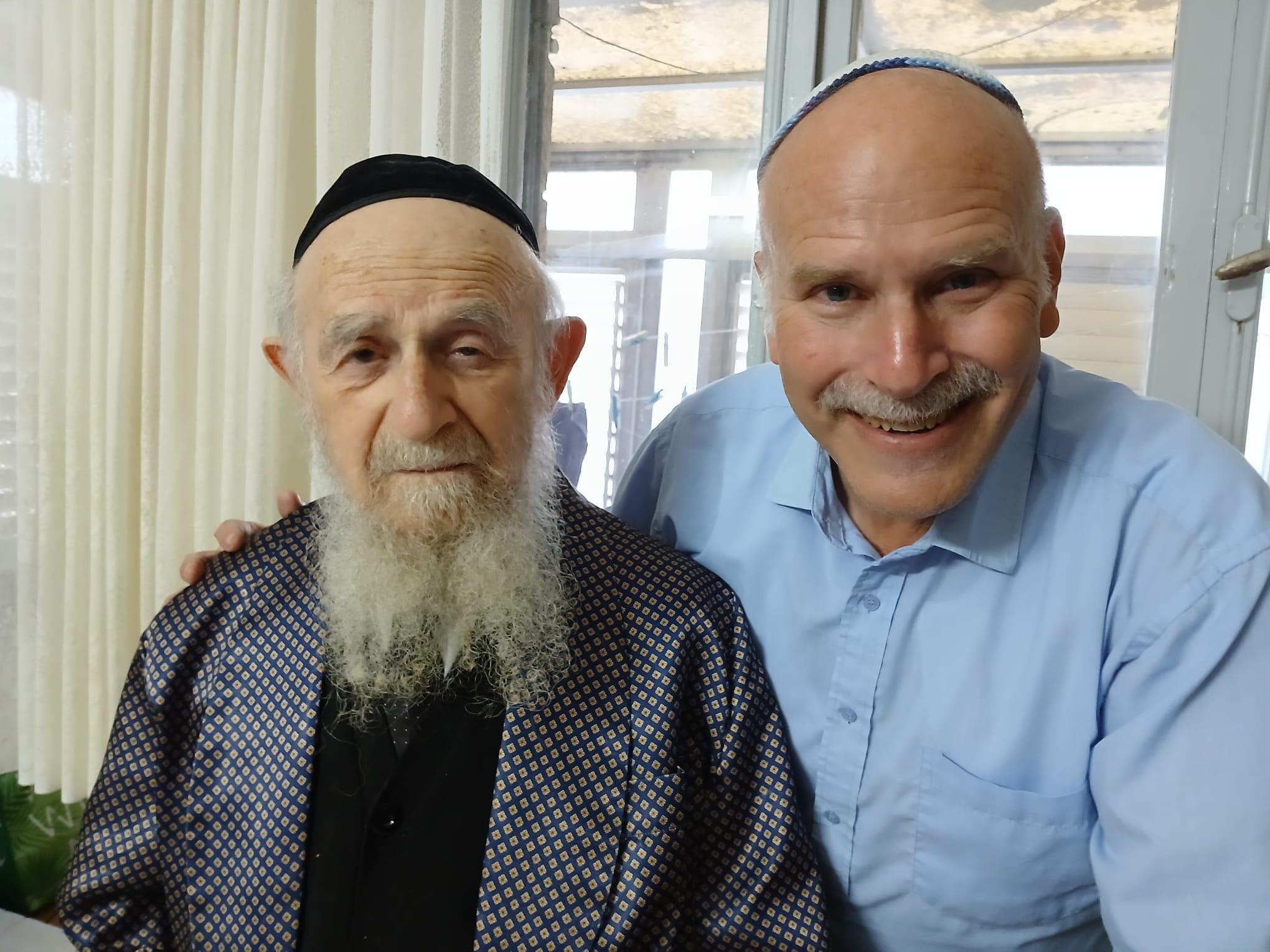 Translate a Holocaust Survivor Rabbi's Memoir | Root Source