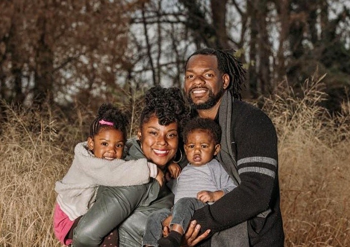 "Meet The Farris Family"