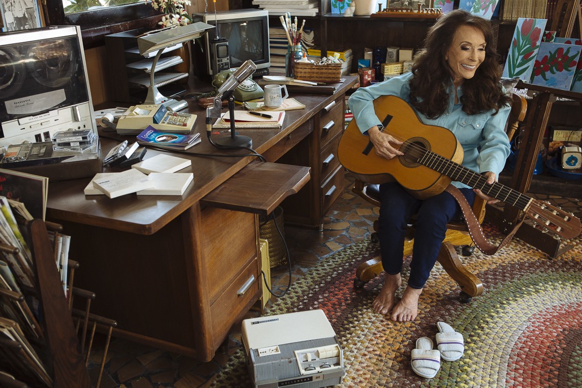 Loretta Lynn Memorial | The Loretta Lynn Foundation Inc