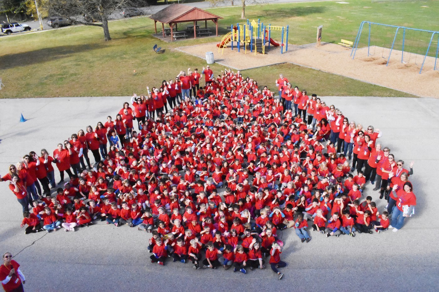 Arrowhead @ the Reading Phillies Character Pool Party! (2023 ...