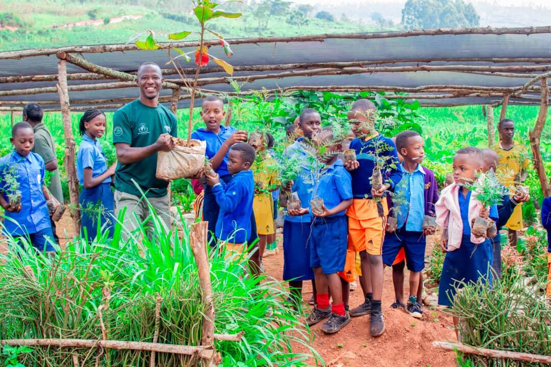 Sustainable climate resilient tree planting in Rwanda | Keep Glendo Great