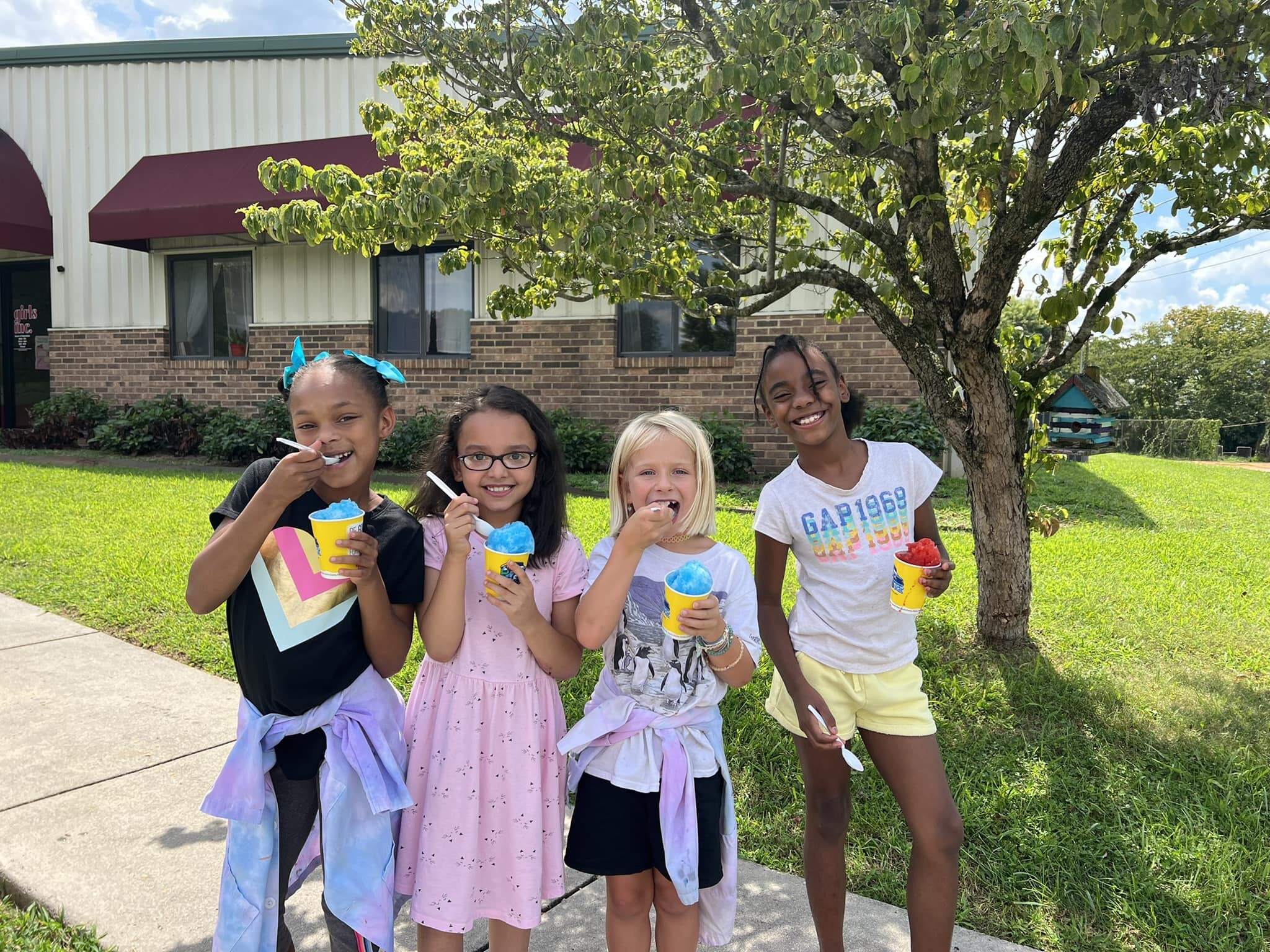 Girls Inc. Summer Camp: Sparking Confidence, Fostering Dreams!