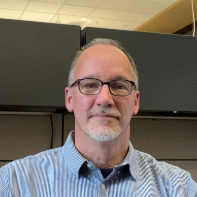 Financially support a refugee family!